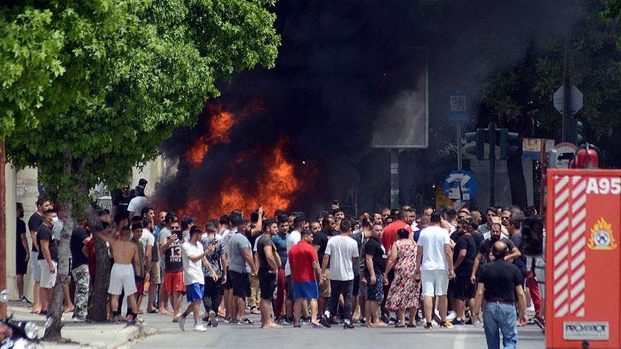 ΡΟΜΑ ΝΕΑΣ ΣΜΥΡΝΗΣ ΛΑΡΙΣΑΣ! ΕΚΤΕΤΑΜΕΝΑ ΕΠΕΙΣΟΔΙΑ! - YouTube
