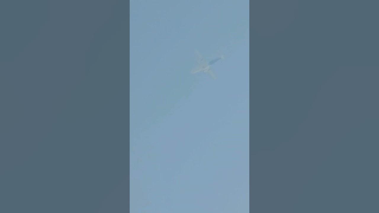 Maldivian ATR-42 8Q-IAW morning flight #aviation #maldives #planespotter - YouTube