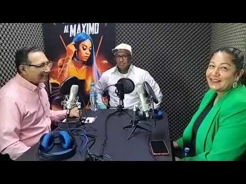entrevista de xplosion FM Sandy Santana Colima - YouTube