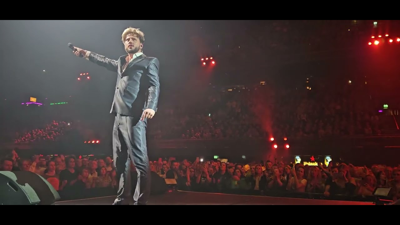 🎤 Bouke, the Dutch Elvis, delivered an impressive performance at the ...
