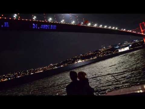 Evlilik teklifi (İstanbul- Boğazı)