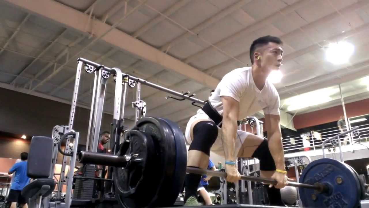 SUMO DEADLIFT: 275 lbs X 12 Reps @ 145 lbs Body Weight. - YouTube