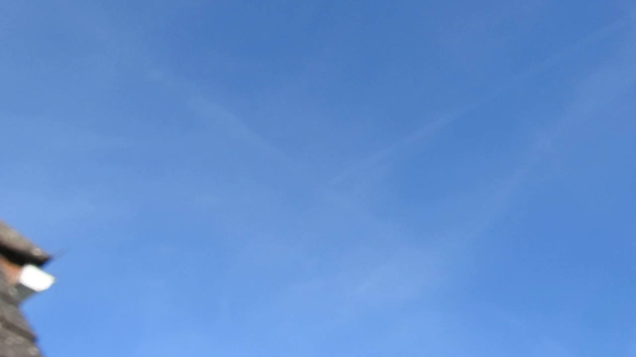 Spraying the sky 👀 why ???? - YouTube