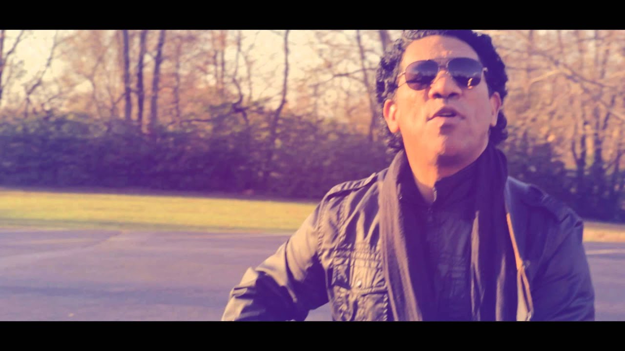 Freddy Solano-Mi Mundo Giró (VideoClip Oficial) - YouTube