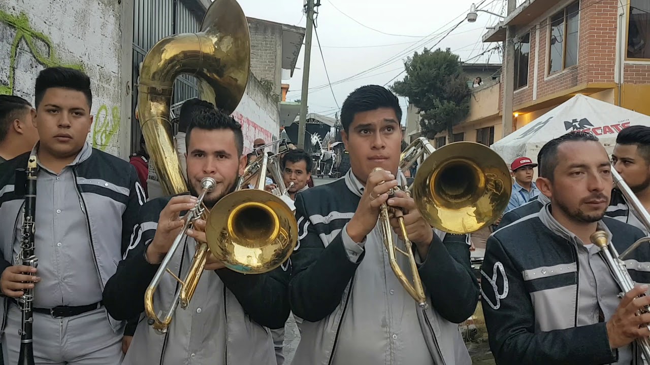 Banda Monarca de Morelia en Ozumba. - YouTube