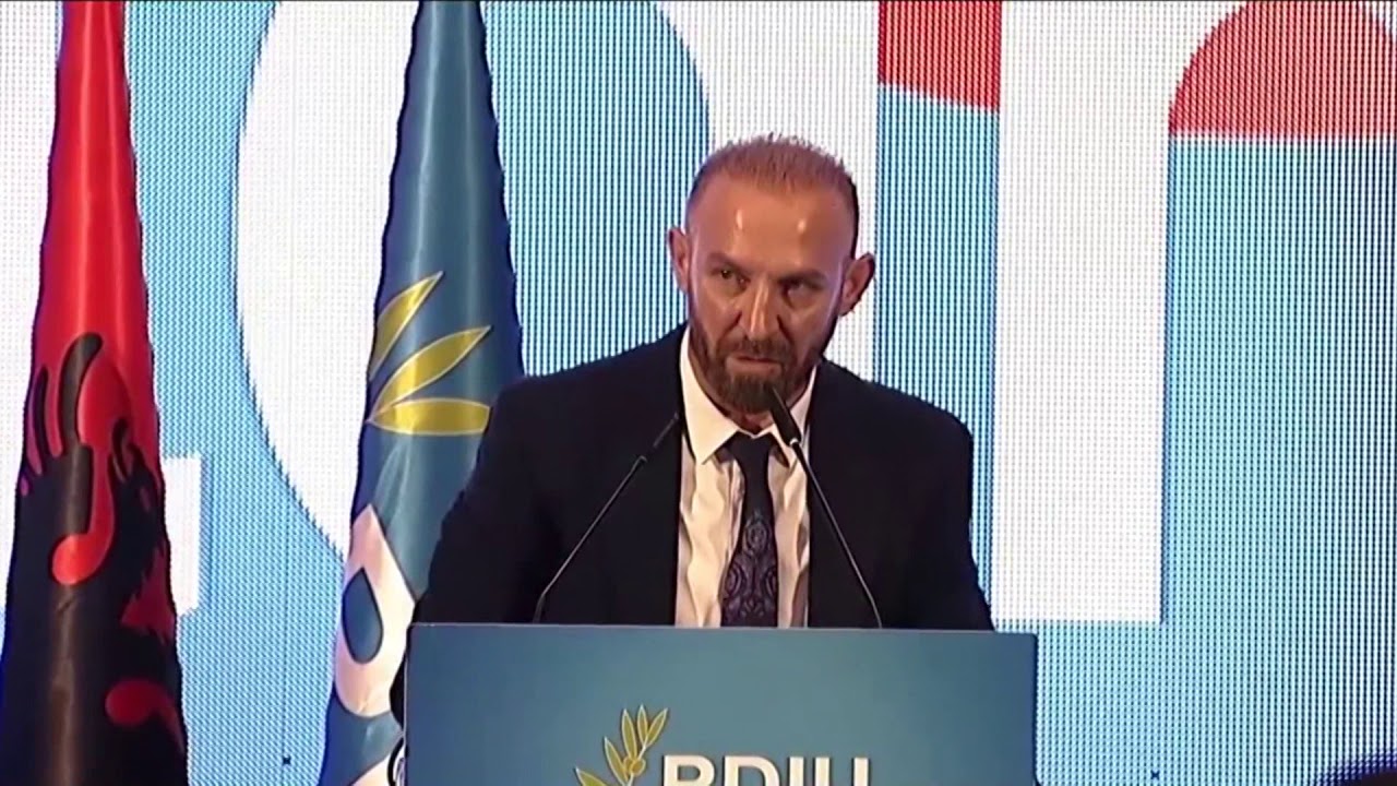 Ora News – Deputeti i PDIU-së Bujar Muça lë mandatin - YouTube