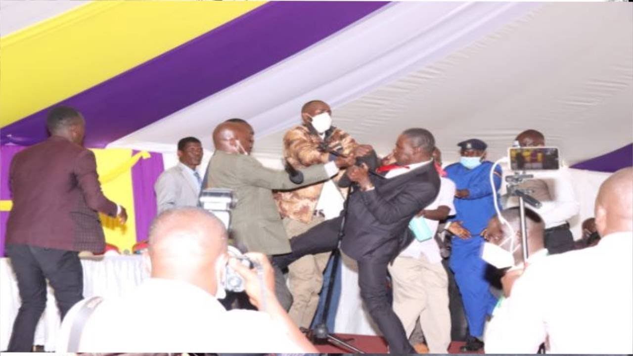 RUTO SHOCKED AFTER OSORO,LINET TOTO AND UDA MPS CHASED LIKE BURUKENGE ...