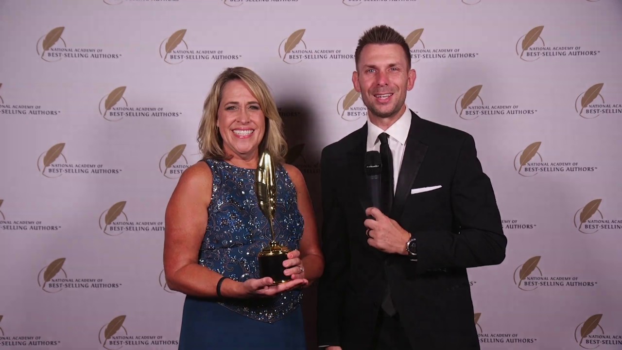 Carol Barkes Wins Quilly® Award - YouTube