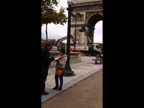 WATCH OUT FOR THESE THIEVES IN PARIS - YouTube