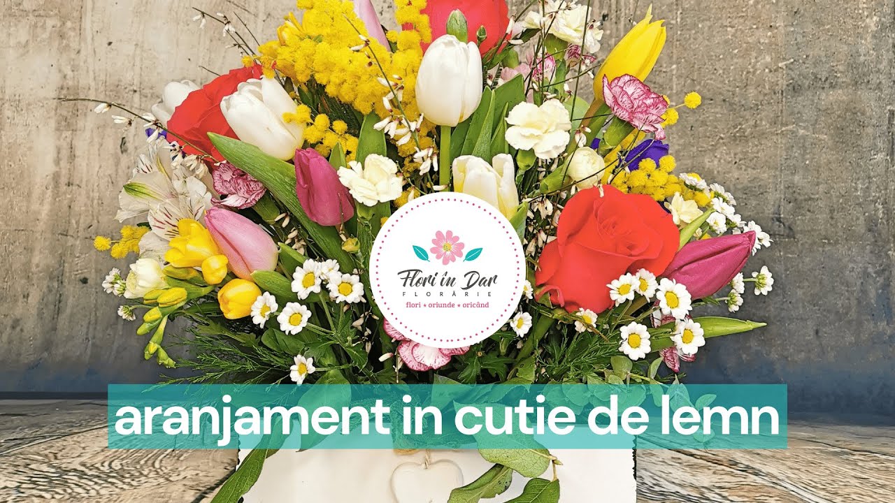 Floraria Flori in Dar Roman - Aranjament floral in cutie de lemn - YouTube