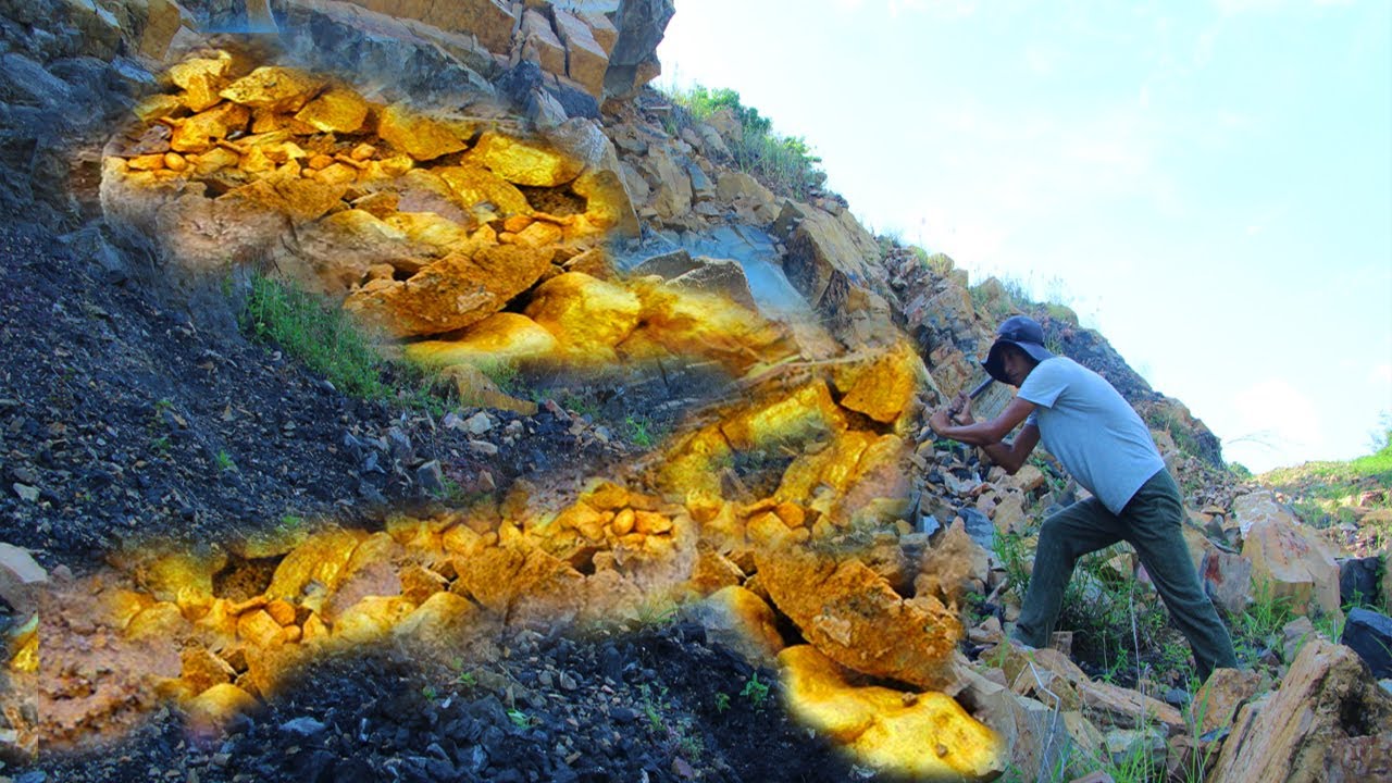 Gold Hunting! Found lots of Treasure worth Million $$ from Huge Nuggets ...