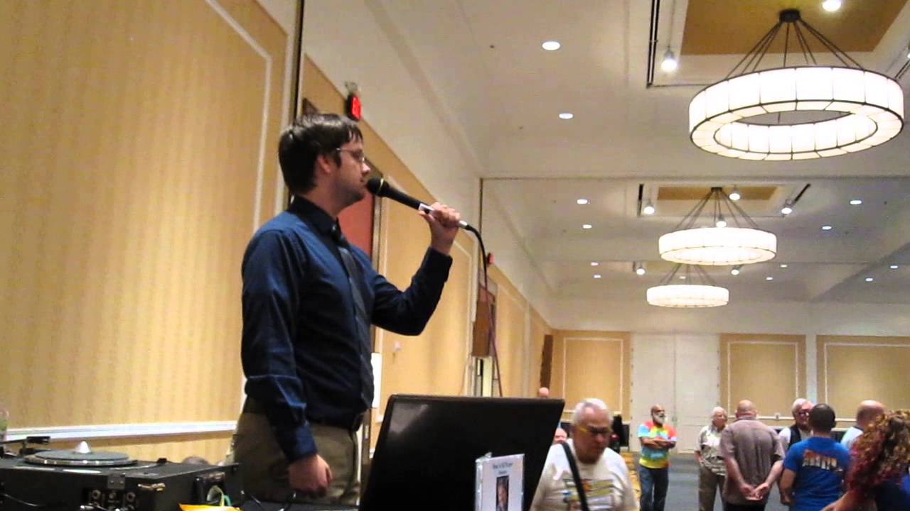 Justin Russell calling at the Swing Me In St. Louis Trail In Dance ...