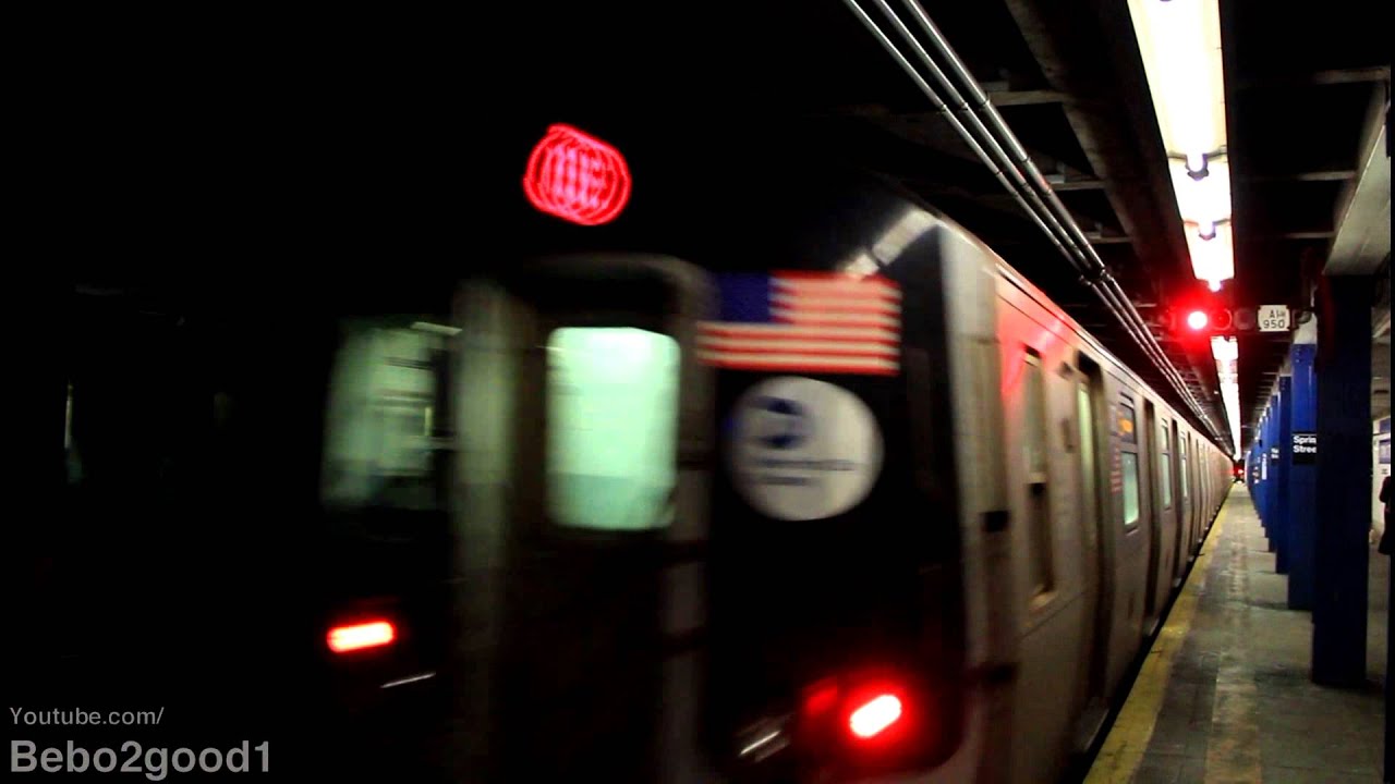 MTA [IND Subway]: (A) (C) (E) Trains at Spring St. [R32, R46, R160 ...