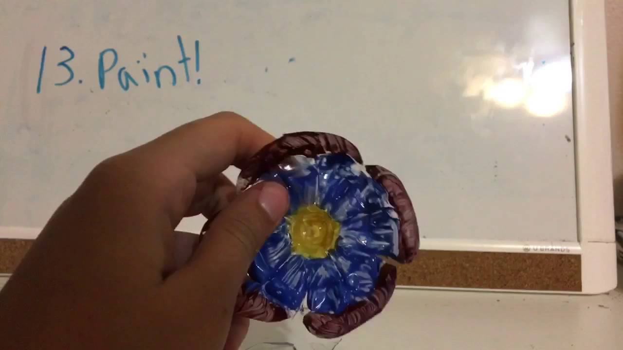 Recycled crafts: plastic bottle flowers and streamers! - YouTube