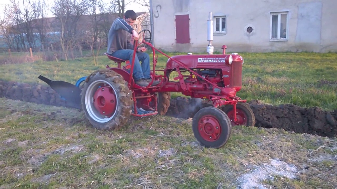 farmall cub plowing - YouTube