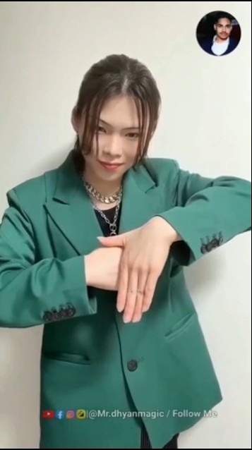 Hand Magic Trick 😱 Tutorial 💯 #shortsfeed #magic #viralshorts - YouTube