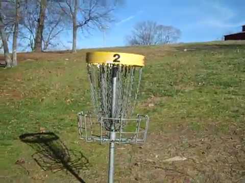 Lenora Park disc golf course, holes 1 & 2, Snellville, Gwinnett County ...