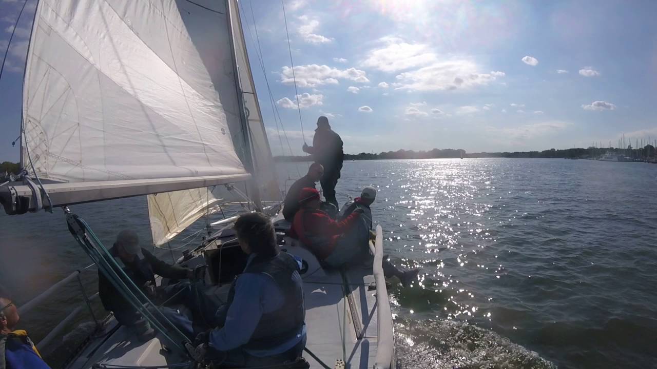 Oct 23, 2016 Tackless race finish - YouTube