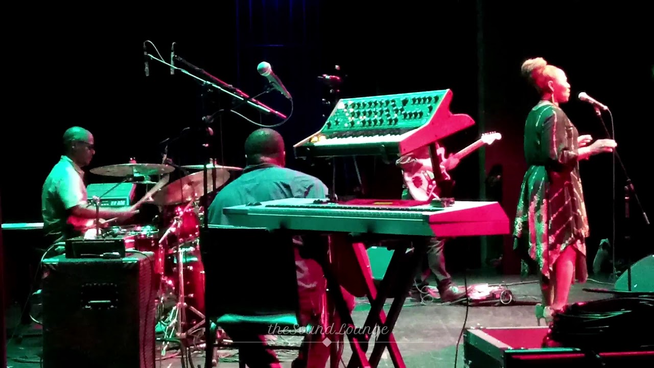 Break On Em Davis peforms Dont Let It Go To Your Head - Vocals by Thia ...