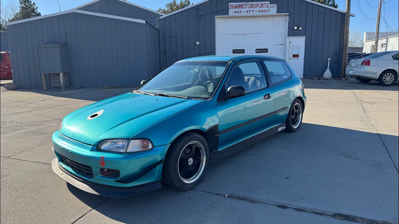 Eg honda civic hatchback d16z6 race car - YouTube