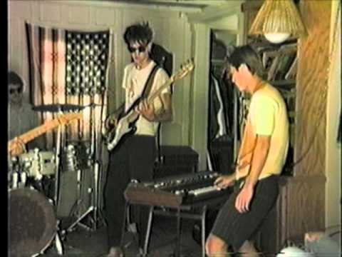 Cloudy Daze "Bug" 1985 - YouTube