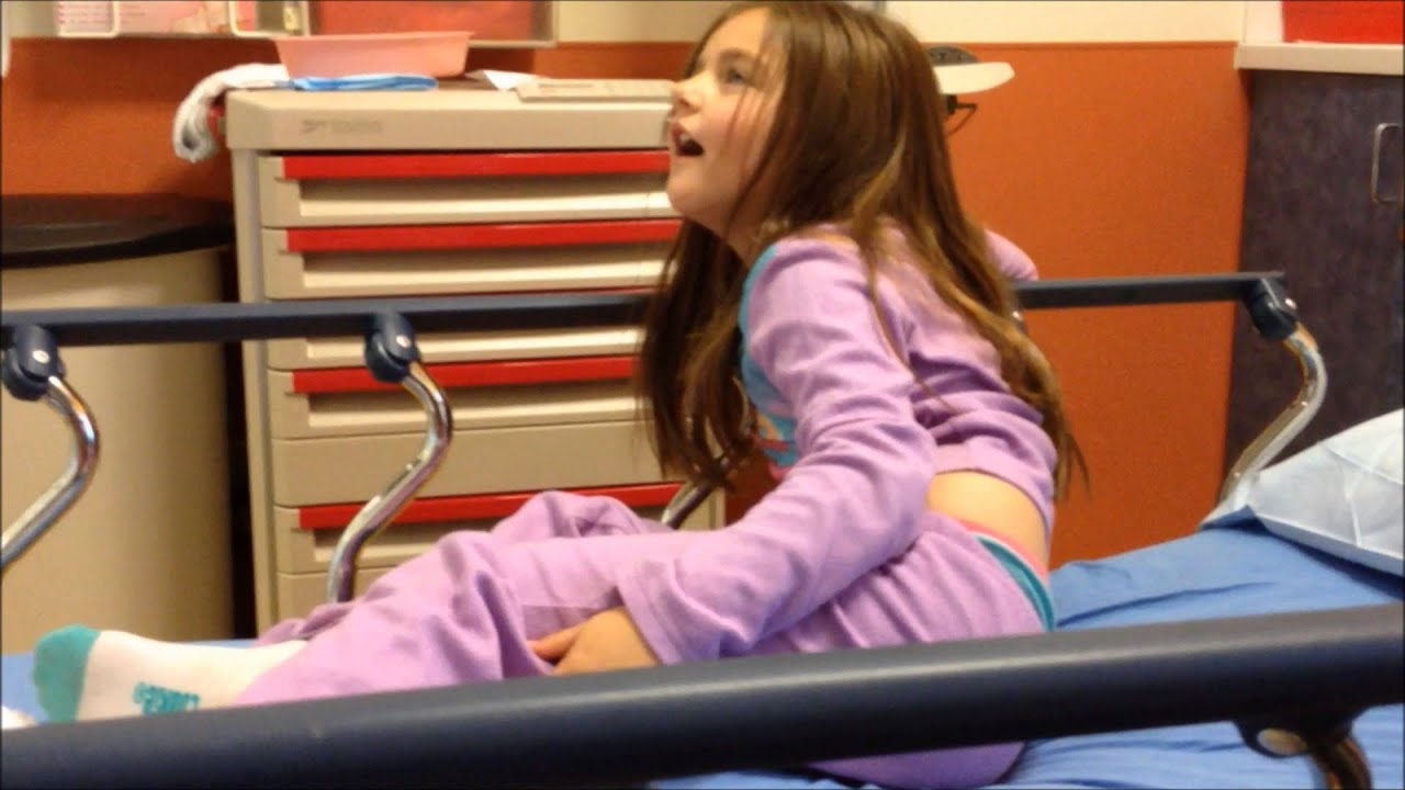Girl With Exploded Toe Gets Loopy Before Stitches - YouTube