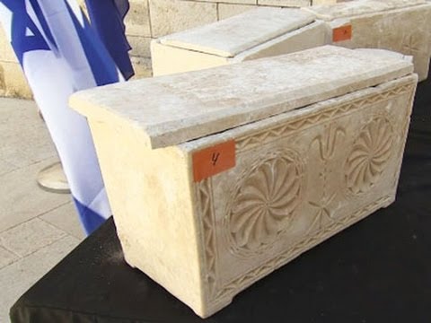 11 Ancient Burial Boxes Recovered in Israel - YouTube