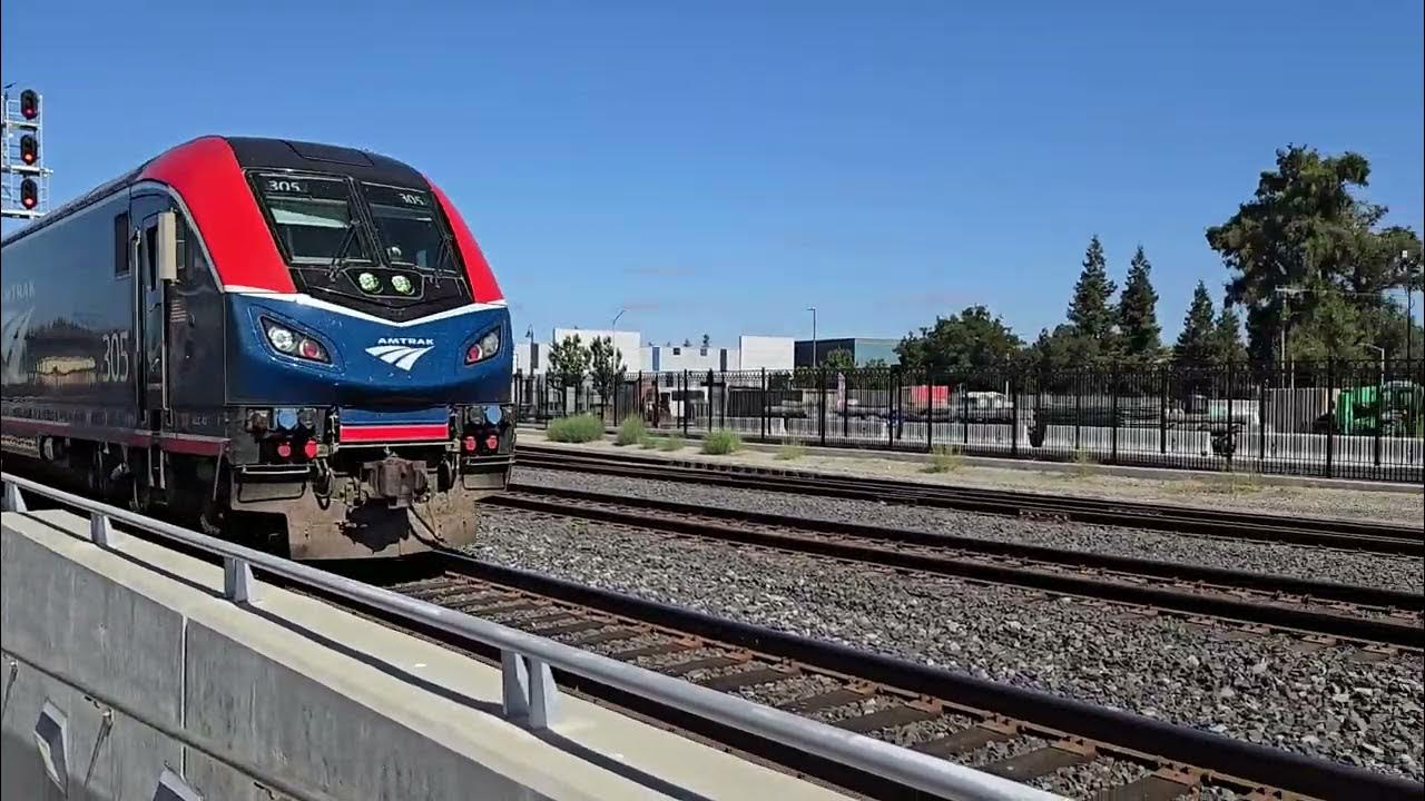 Late Amtrak Coast Starlight #11 at Santa Clara Station with ALC-42 #305 and #337 #amtrak - YouTube