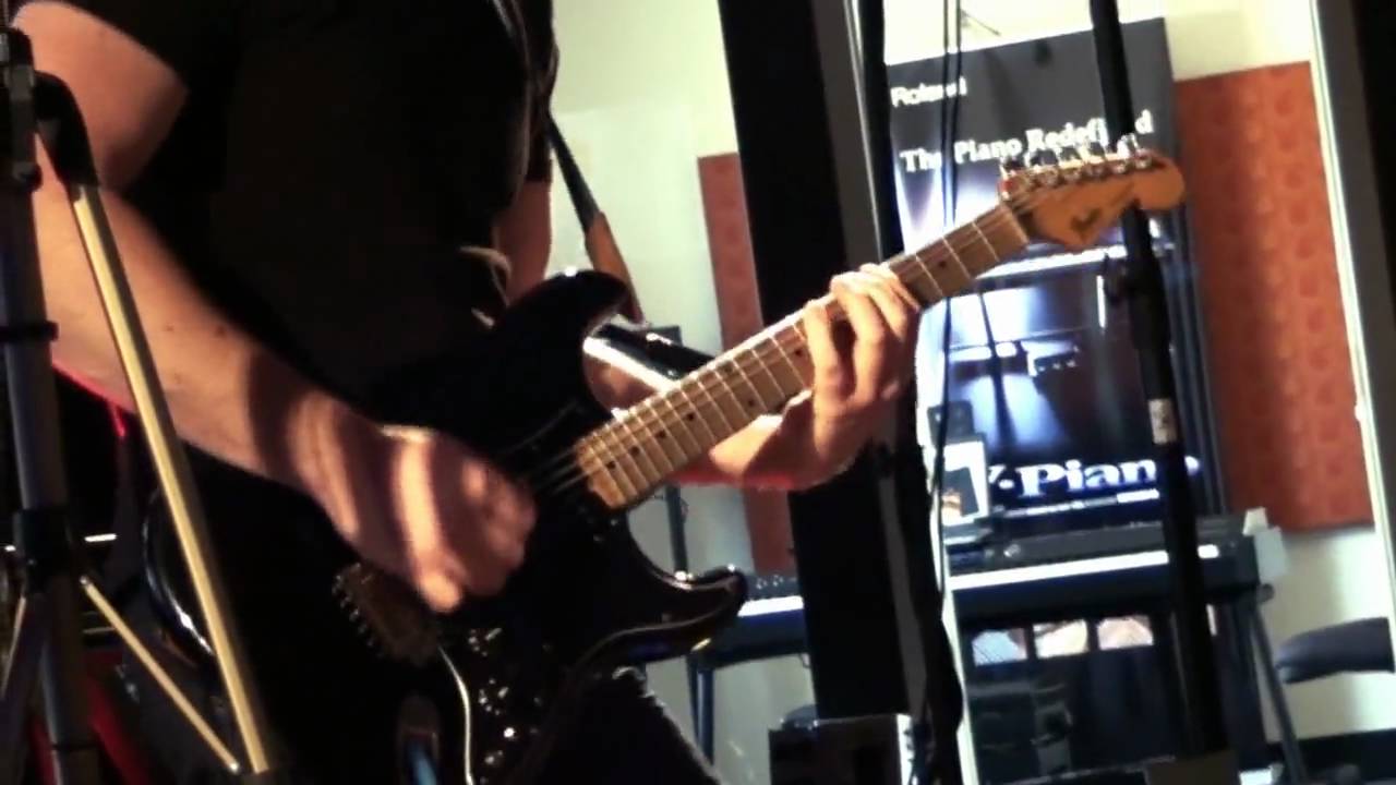 Roland Guitar Clinition - Josh Munday @ Big Music & Multimedia - YouTube