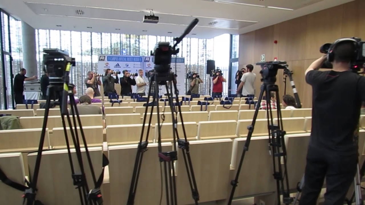 Ricky Rubio. Rueda de prensa Campus 2013 - YouTube