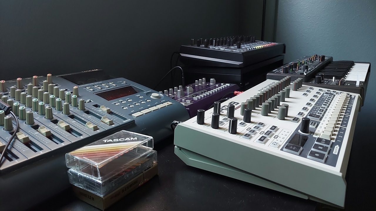 Liquid Acid Techno style tune - YouTube