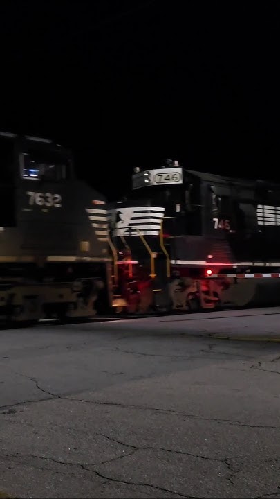 NS 191 Power Move W/4 Engines Through Leesville Sc - YouTube