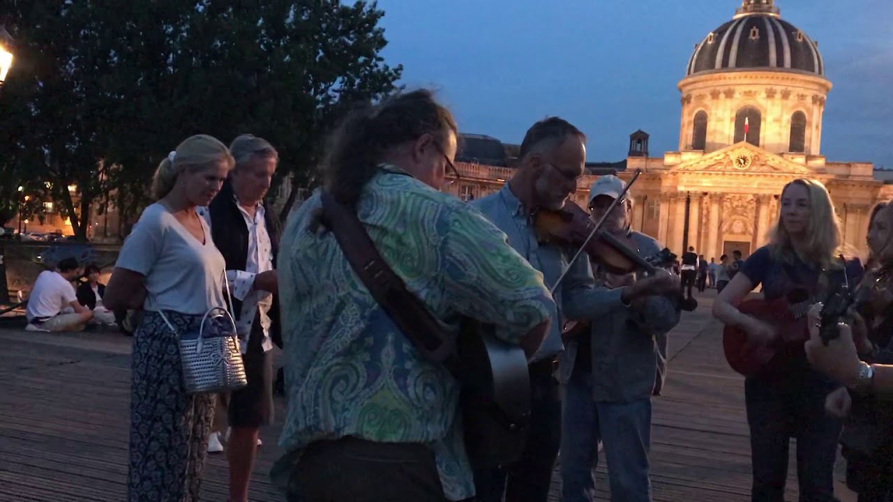 Tangletown String Band and Friends in Paris- I Know You Rider - YouTube