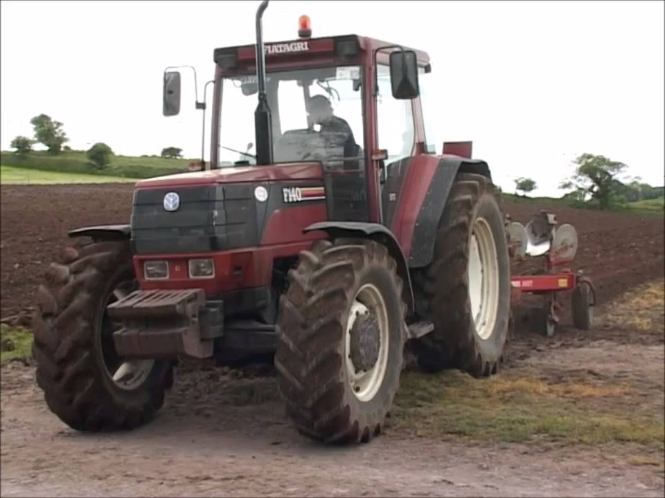 Fiat F140 ploughing - YouTube