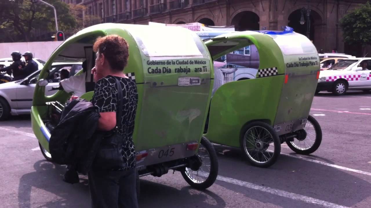 México DF_Zocalo BiciTaxis - YouTube