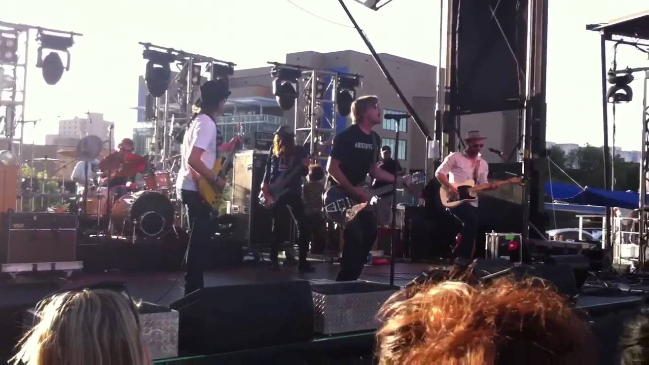 Jack Ingram- "Keep On Keepin' On" Lone Star Jam 2013 - YouTube