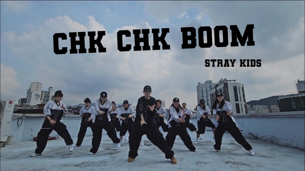 파란하늘 아래서 " Stray kids (스트레이 키즈) - Chk Chk Boom (칙칙붐) " Challenge J-crew ...