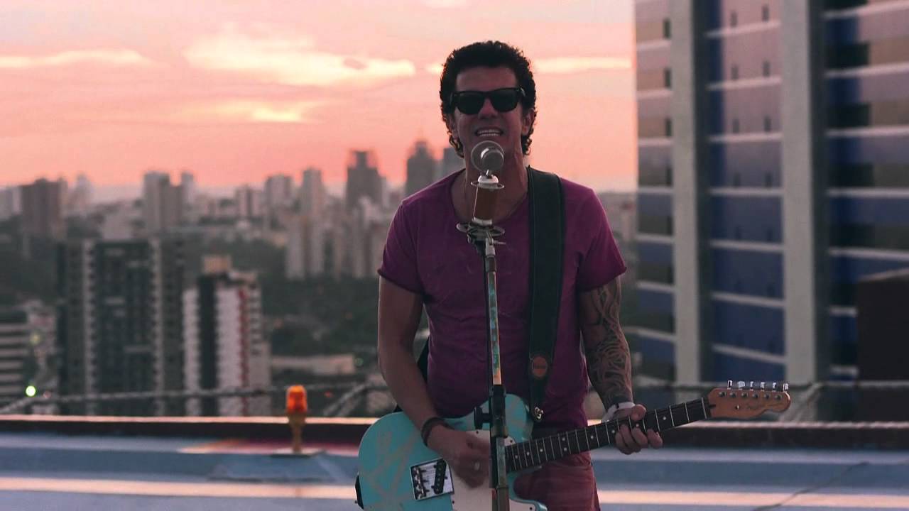 Lindo Filme | Tuca Fernandes | Clipe Oficial - YouTube