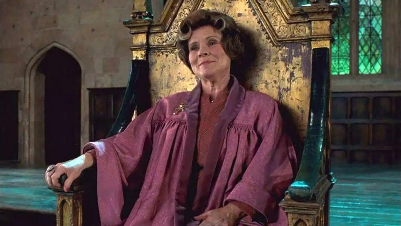 Harry Potter fans blown away by Umbridge's secret backstory - YouTube