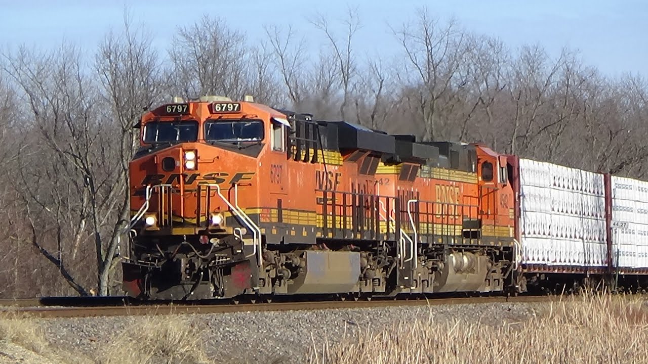Eastbound manifest on the BNSF Barstow Sub Barstow, IL January 8, 2025 ...