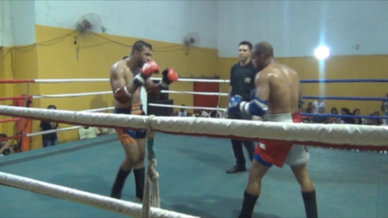 WARRIORS MUAYTHAI FIGHT - Hugo Samurai (Champion) vs James Menezes ...