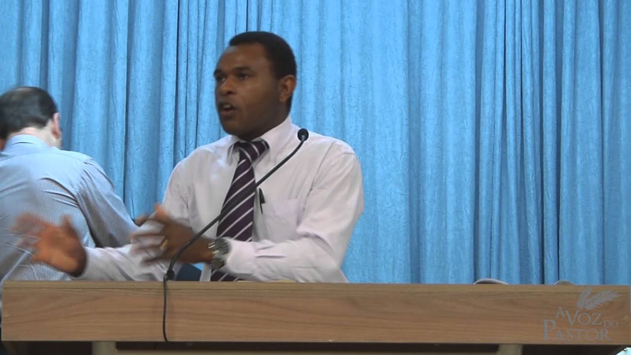 A espada de Saul e a funda de Davi - YouTube