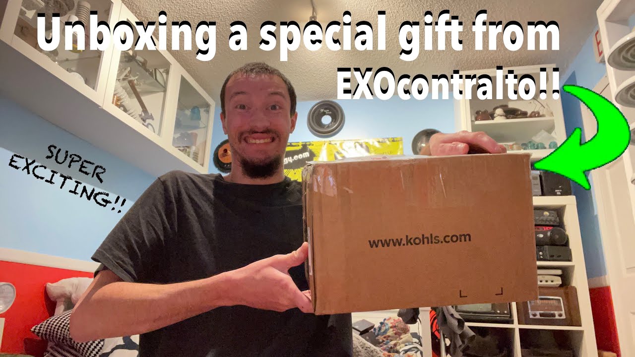 Unboxing a special surprise gift box from EXOcontralto!! (FULL UNBOXING ...