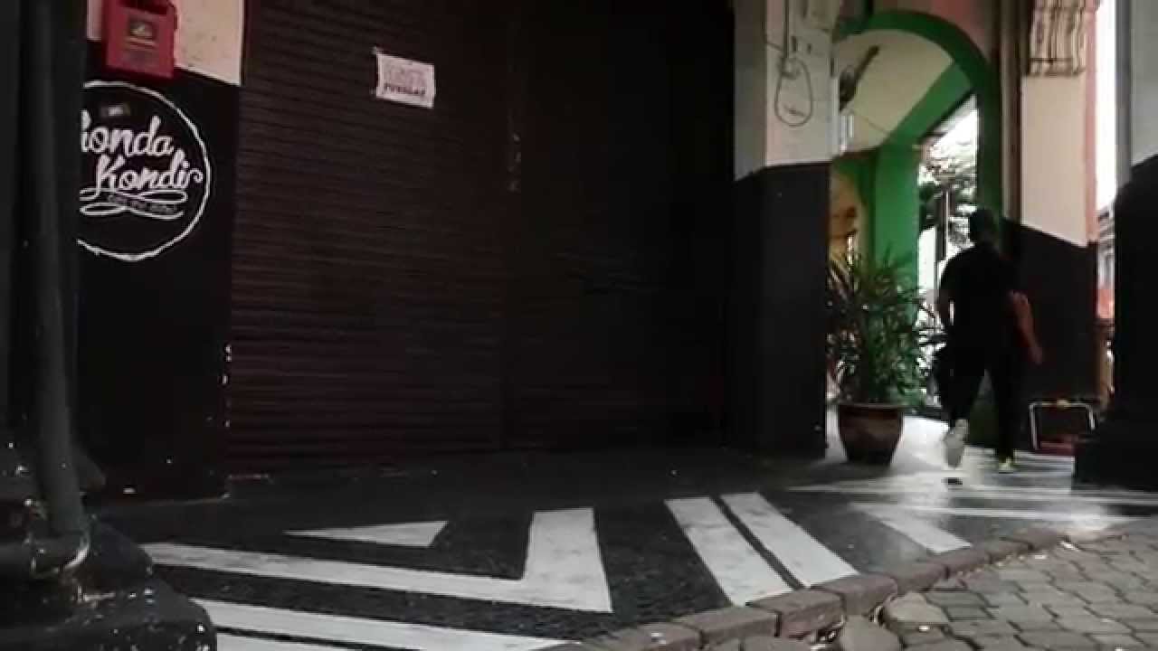 Psa Random act of Kindness - YouTube