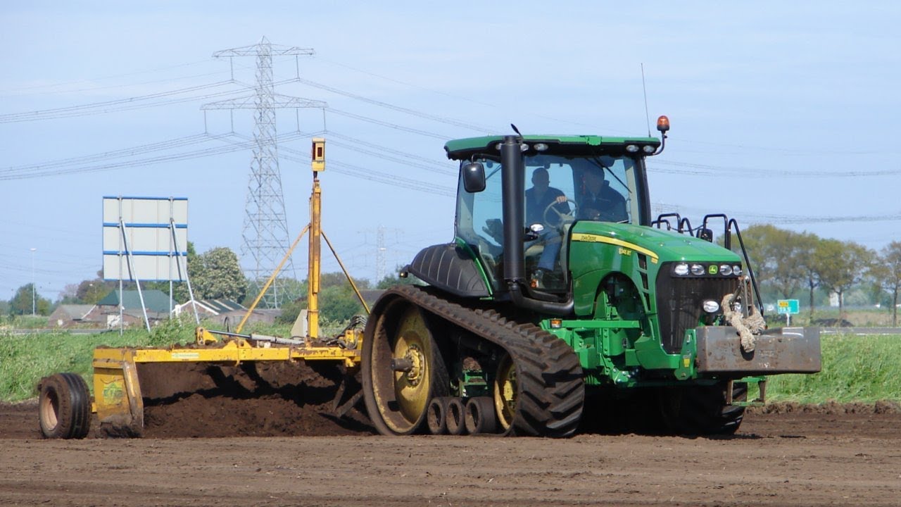 John Deere 8345 RT Trekkerweb - YouTube