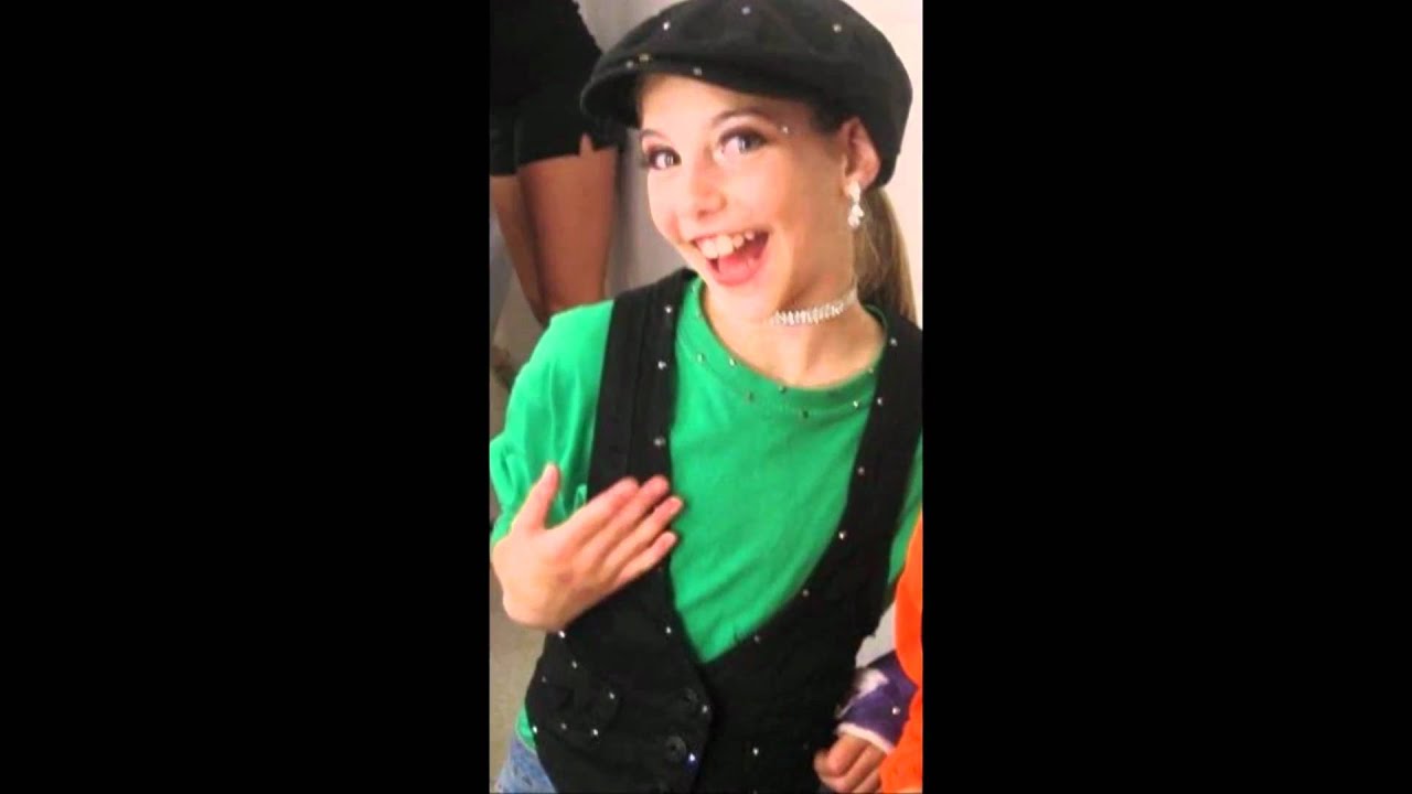 Julia Davidson Is The Greatest Dancer - YouTube