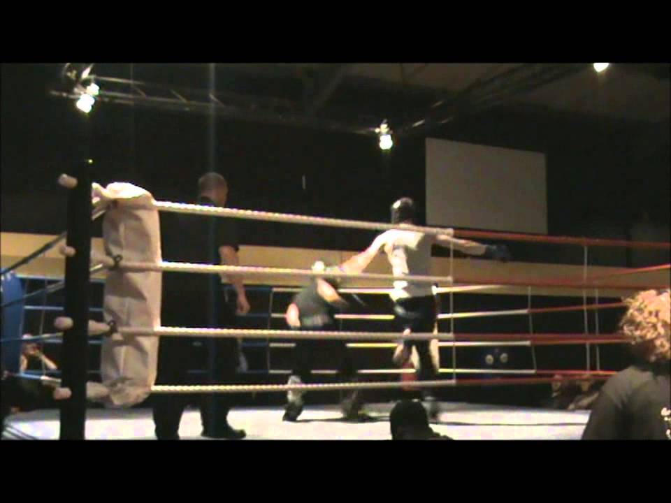 Mark Jeff VS Gareth Haggerty - YouTube