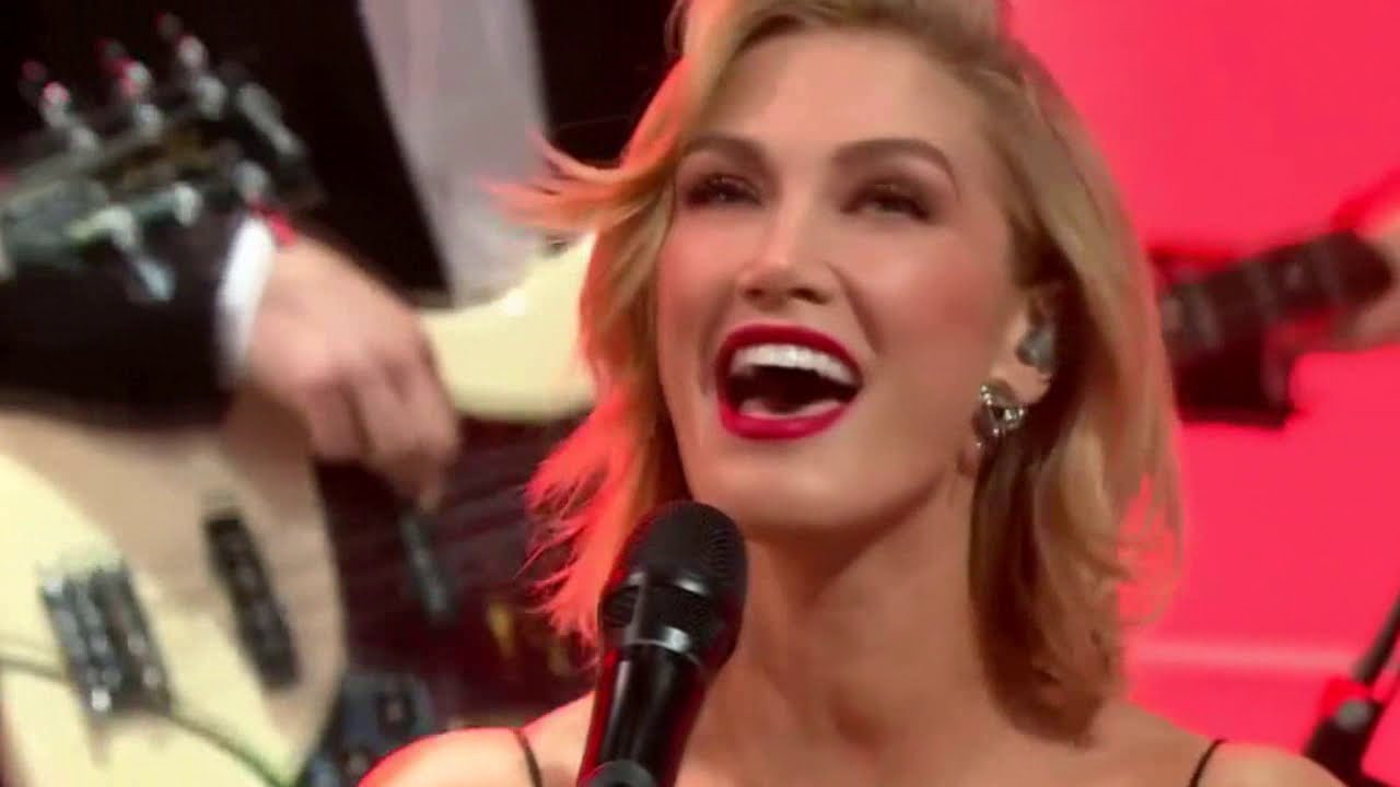 Delta Goodrem performing two Christmas Songs on Sunrise - 11th December ...