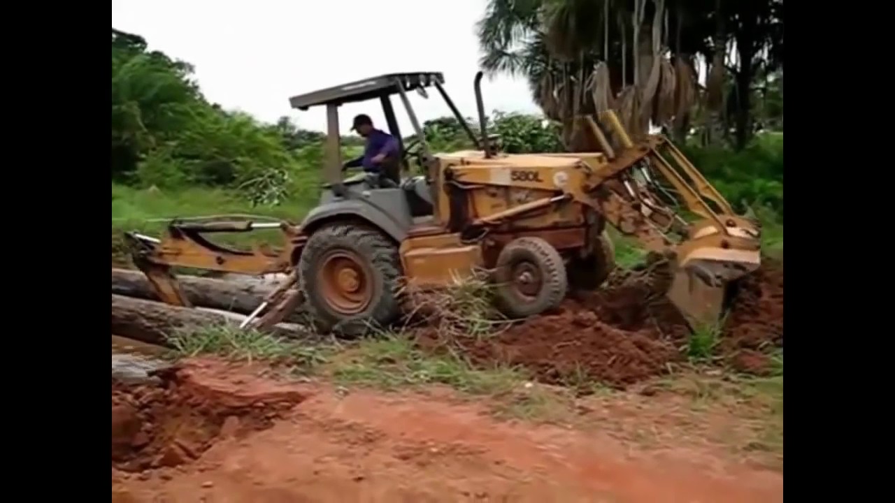 acidentes incrível com tratores, equipamentos pesados tractor puxando ...