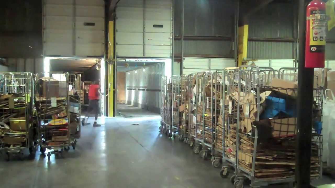 Midwest Warehouse Goes Green and Makes Recycling Easy - YouTube